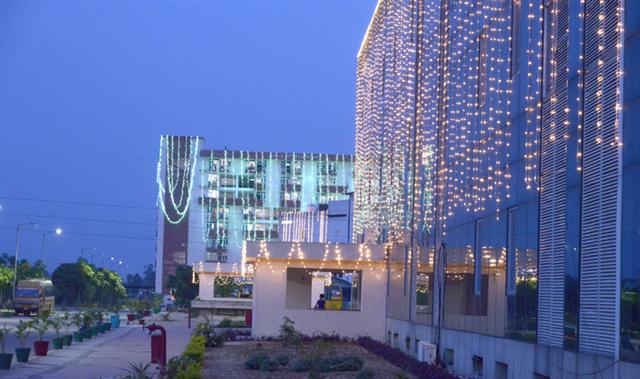 D.A.V. University Celebrated its Fifth Foundation Day: Realisation of ...