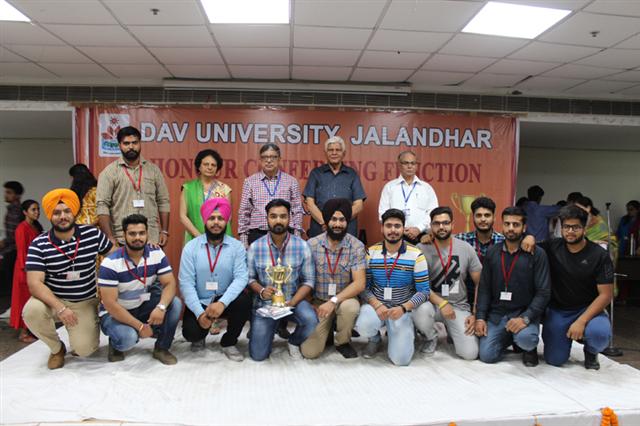 Prize distribution organized at DAV University, 167 students honored