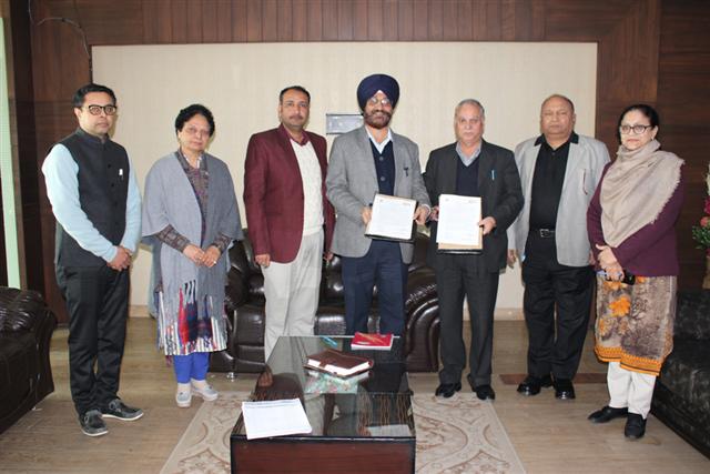 DAV University signs MoU with MSME Technology Centre for students’ training