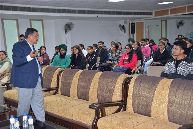 DAV University holds expert talk on employability skills