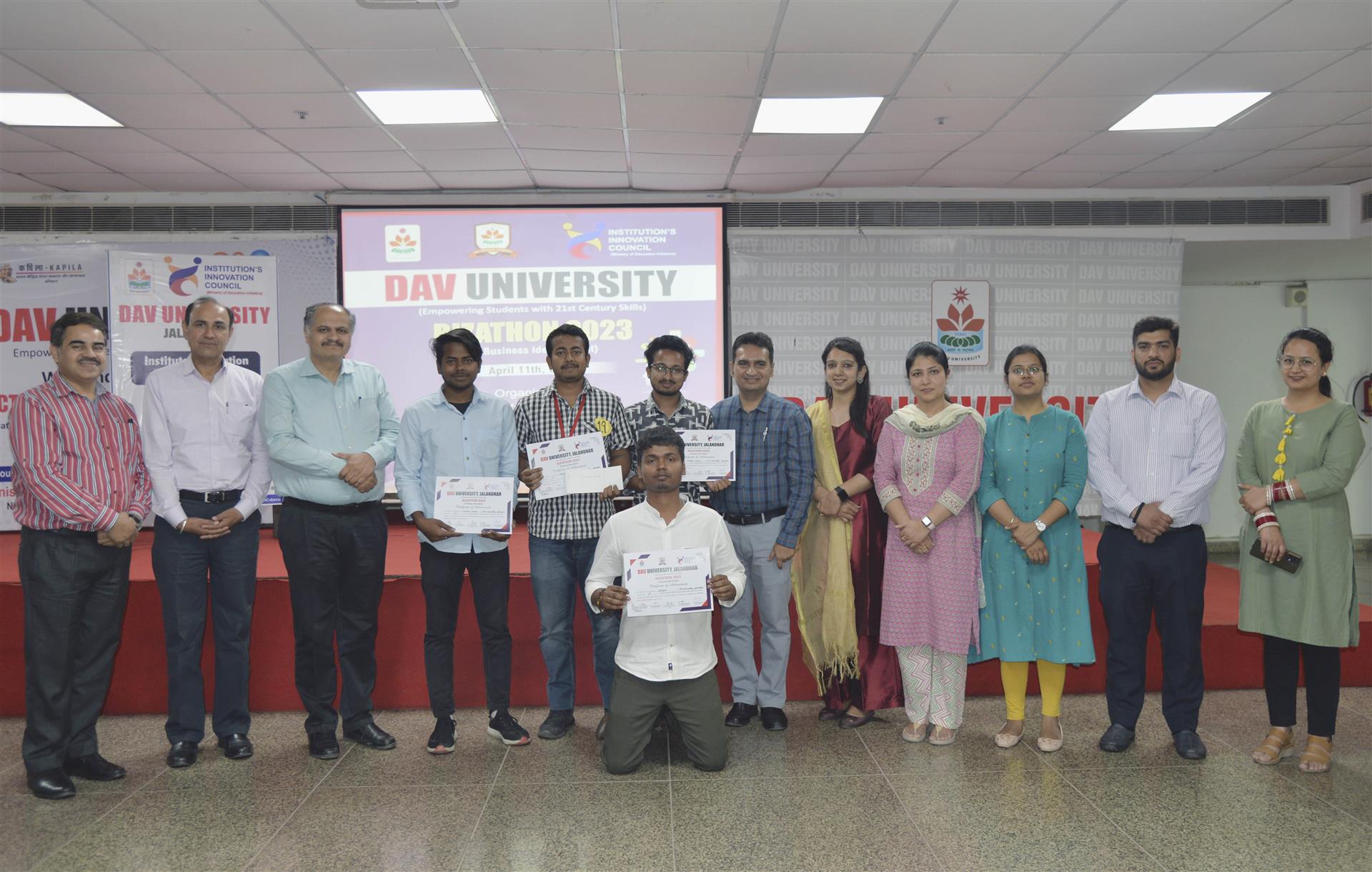 DAV University students win national business idea contest DAV University students win national business idea contest