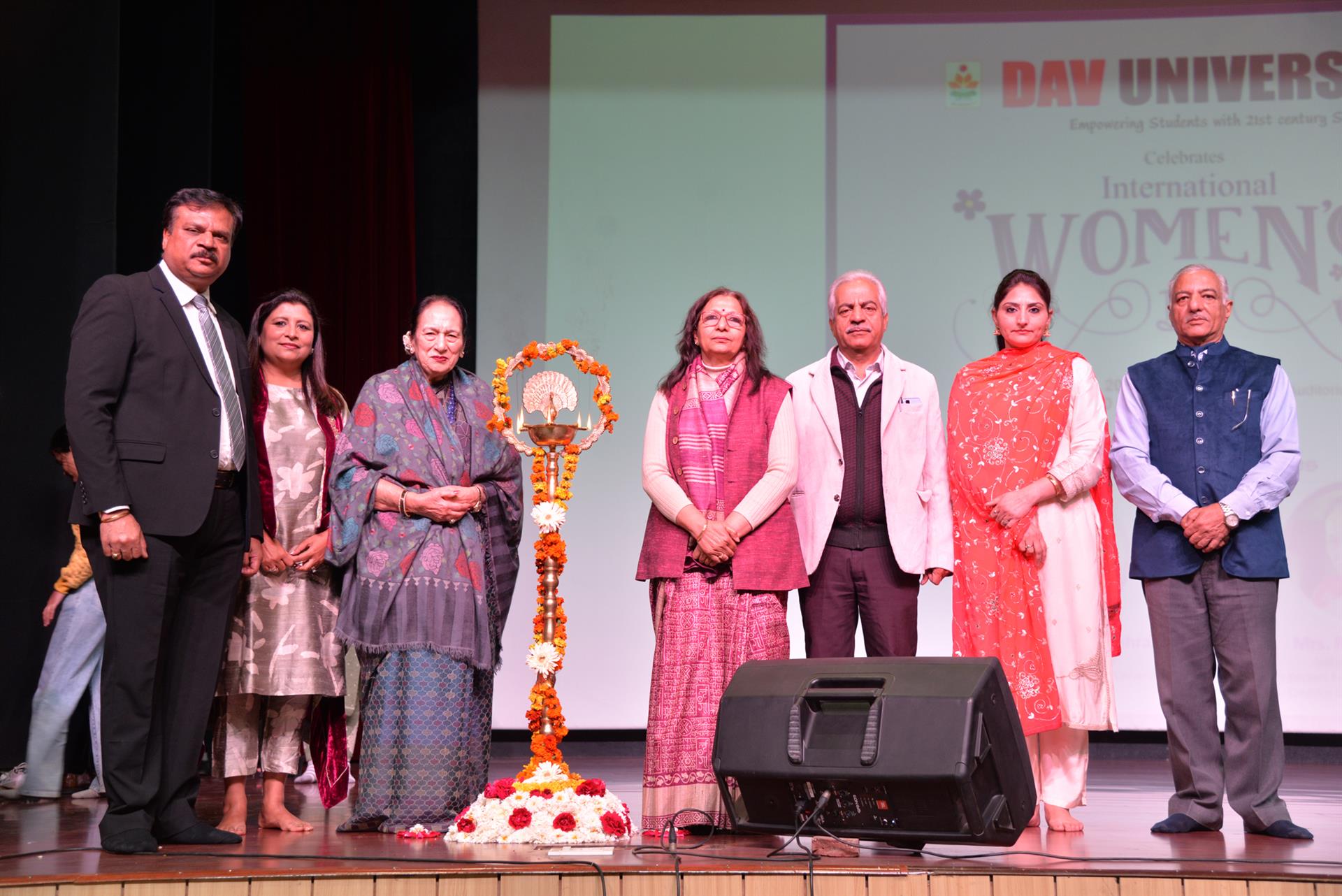 News - DAV University